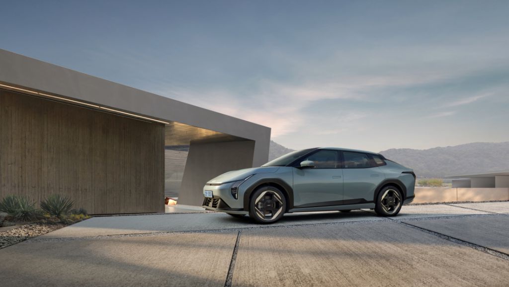 기아, 첫 전기 세단 ‘더 기아 EV4’ 시판 : zum 뉴스