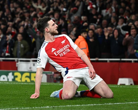 ‘UCL 토너먼트 최초 프리킥 2골’ 라이스 “달나라 온 것 같아”…아스널, 레알 3-0 완파 : ZUM 뉴스