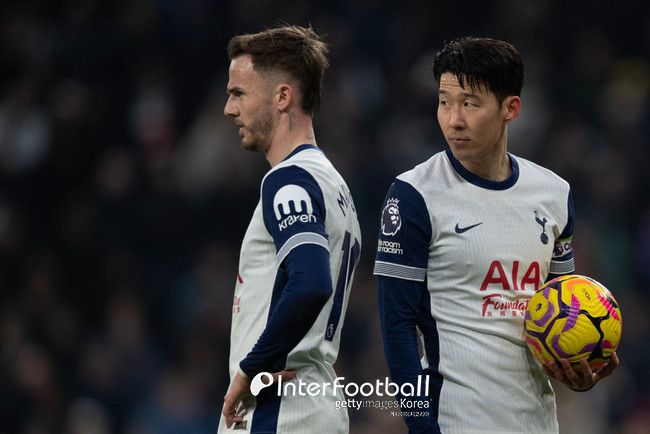 케인은 웃었는데...'절친' 손흥민은 또 무관? 토트넘 핵심 MF, UEL 4강 출전 동반 '불투명' : zum 뉴스