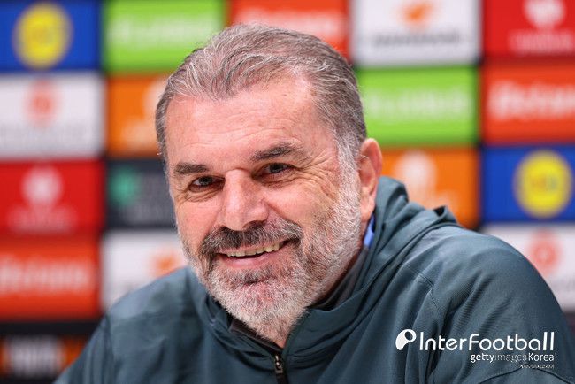 우승하면 영웅, 져도 보너스…포스테코글루, UEL 우승 시 '37억'→패배해도 '보너스+퇴직금' 수령 : zum 뉴스