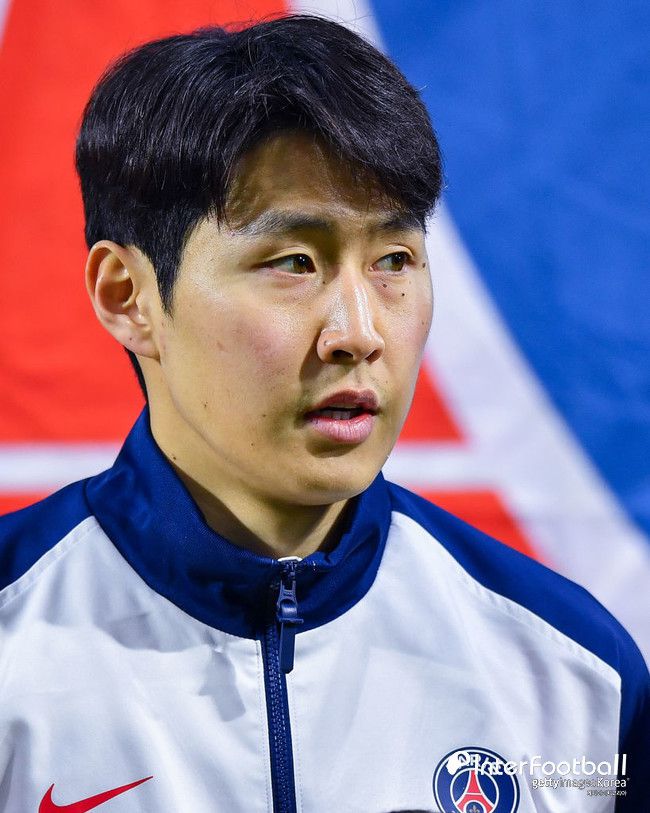 [PL POINT] 노팅엄, 이강인 향해 '975억' 미친 제안..."PSG도 거절 어려운 액수" 평가→결국 이적? : zum 뉴스