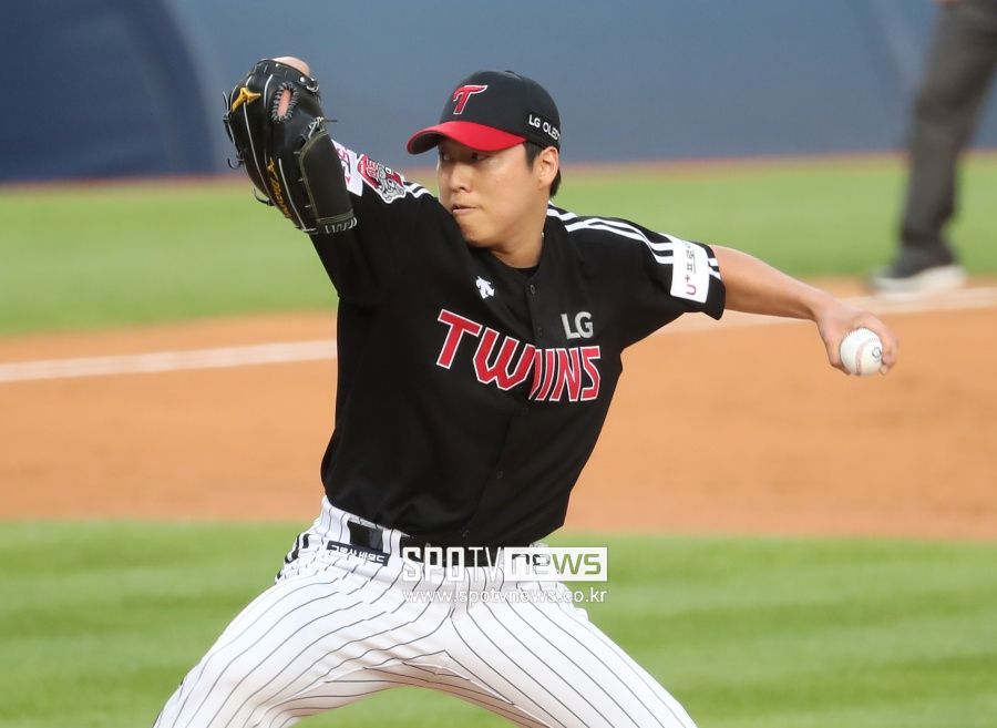 [공식발표] LG, 'FA 6년 115억 원' 차우찬과 작별…이상호 김호은도 방출 : zum 뉴스