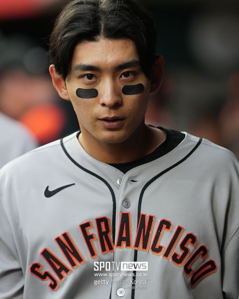 박병호가 이런 느낌이었구나…"이정후 뒤라서 좋아" 몸값 790억, SF 4번 타자의 행복 야구 : zum 뉴스