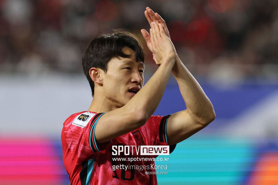 '120년 만의 역사 눈앞' 이런 韓 국가대표 '의리' 또 있을까..."UCL과 월드컵 출전 목표, 하지만 은퇴는 국내에서" : zum 뉴스