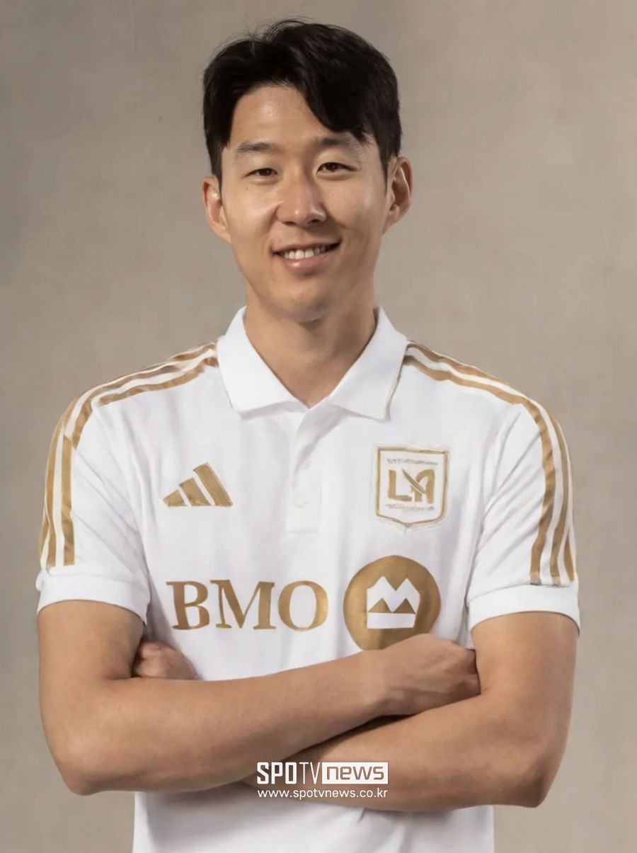 [속보] 손흥민 측, 美 역대급 연봉 요구 ”280억 메시 수준”…MLS 이적 불발 가능성 제기 “충족하는데 어려움 있을 수도” : zum 뉴스