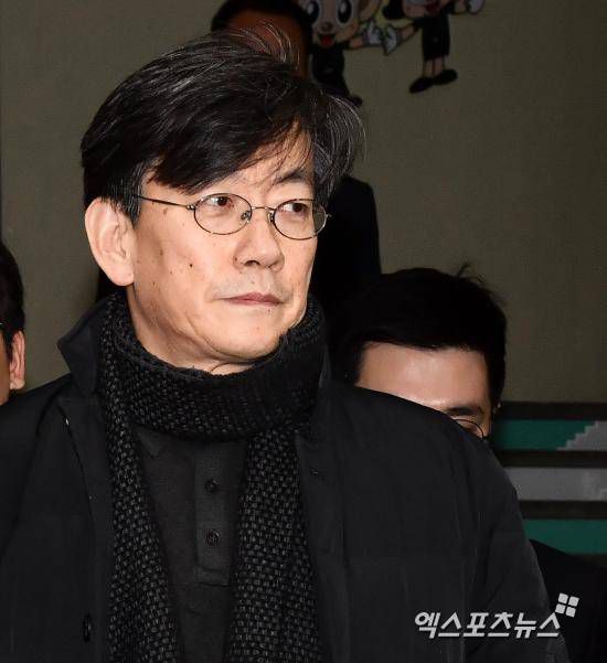 'JTBC 퇴사' 손석희, 11년만 MBC 복귀…"새 프로그램 논의 중" [공식입장] : zum 뉴스