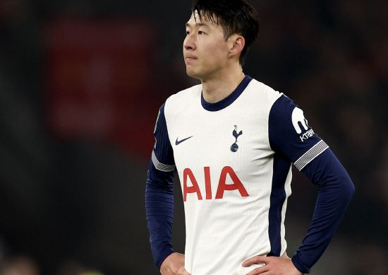 손흥민, 2년 만에 'EPL 2연속' 벤치 대기…토트넘 리그 사실상 포기→SON 유로파 중용 : zum 뉴스