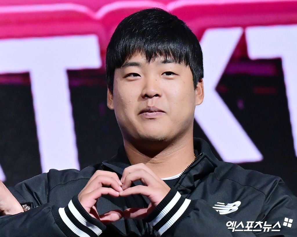 "강백호, KT에서 주장까지 해야죠"라는 현 캡틴…강백호도 "FA·MLB 진출에 목표 두지 않는다" 왜? [미디어데이] : zum 뉴스