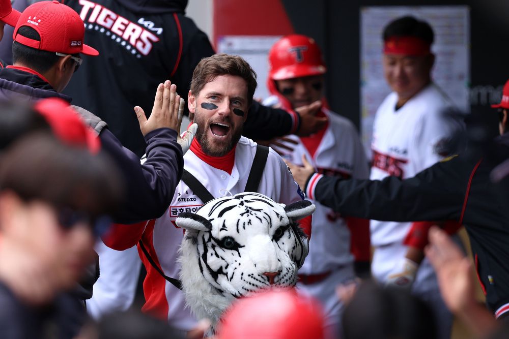 위즈덤 멀티홈런 폭발! KIA, SSG 11-5 제압→2연패 끝...'QS+ 역투' 올러 시즌 2승 [광주:스코어] : zum 뉴스