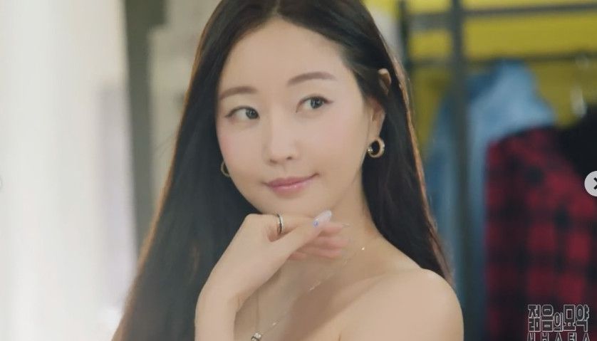 김사랑, 아슬아슬 '19금 연기'까지 "힘들었지만 재밌었다"…SNL 후기에 반응 '활활' : ZUM 뉴스