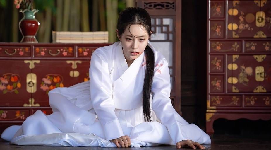 '솔로지옥2' 신슬기, 귀신 빙의 '귀궁' 극과 극…'독수리 5형제'·'피겜' 이어 흥행ing : ZUM 뉴스