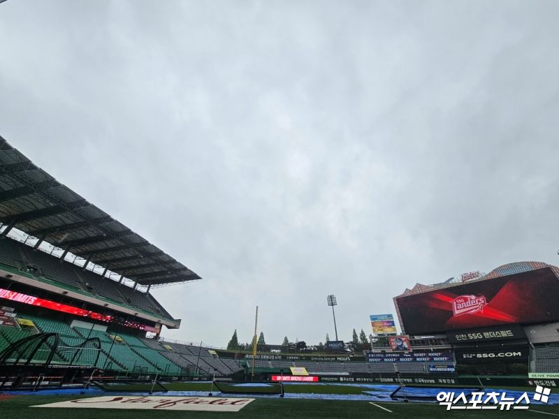 '멈추지 않는 비' KIA-SSG 시즌 3차전 우천취소→10일 더블헤더 편성 [인천 현장] : zum 뉴스