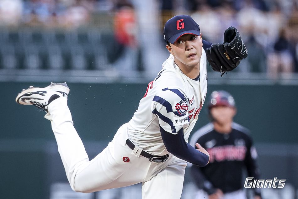 1군서 넘어졌지만…윤성빈, 퓨처스리그서 '159km/h' 강속구 쾅!→3이닝 무실점 쾌투 : ZUM 뉴스