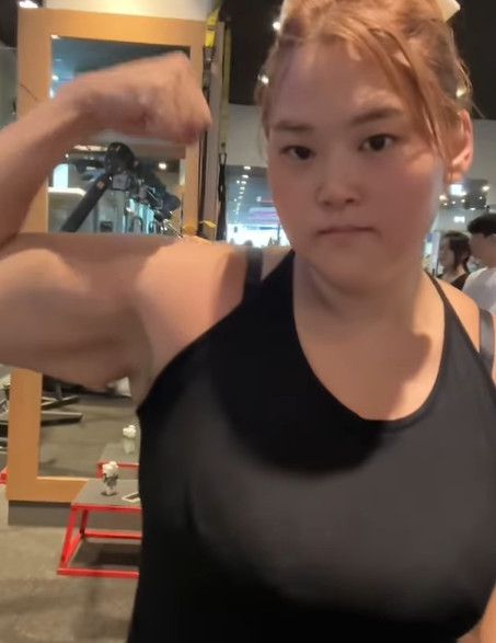 해시태그] '72kg 감량' 수지 "새로운 소식이 생겼어요"…결연한 표정에 '눈길' : zum 뉴스