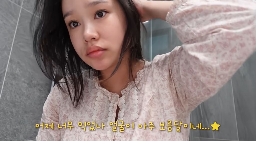 '둘째 출산' 헤이지니, 퉁퉁 부은 모습 "얼굴이 보름달, 16kg 쪘다" (혜진쓰) : zum 뉴스