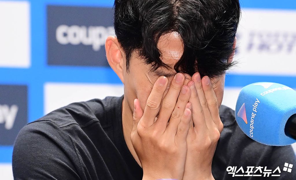"손흥민, 아시아 선수 고정관념 허물었다" EPL 감동 헌사…"리그 역사상 가장 위대한 선수 중 한 명" 극찬 : zum 뉴스
