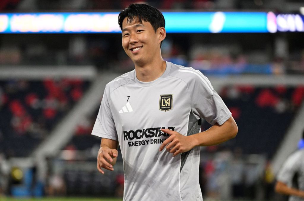 "손흥민, 축구사 가장 완벽한 이적", "LA서 축구 그 이상의 존재"…BBC도 감탄한 손흥민의 LAFC 신화→ 미국 성공담 집중 조명 : zum 뉴스