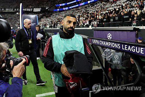 "살라가 분노하길 바란다" 슬롯 감독, EPL 득점왕 '2연속 벤치 강등' 가능성 시사…SNS 논란 뒤 긴장감 최고조! '살라 시대 끝났나' : zum 뉴스