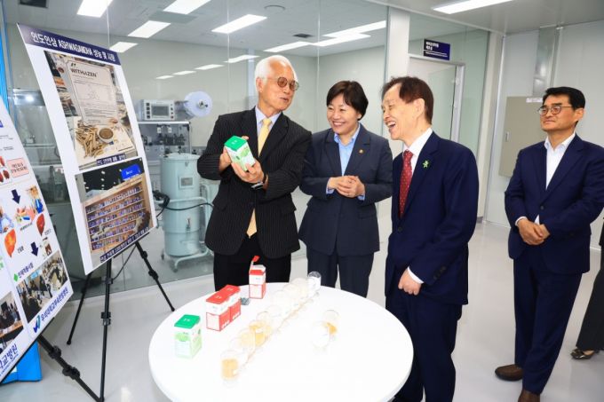 송미령 농식품부 장관, KAIST 방문…농산업 기술혁신 지원 위해 '맞손' : zum 뉴스