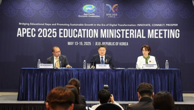 APEC 교육장관회의, ‘교육 격차 해소’ 공동성명 채택 : zum 뉴스