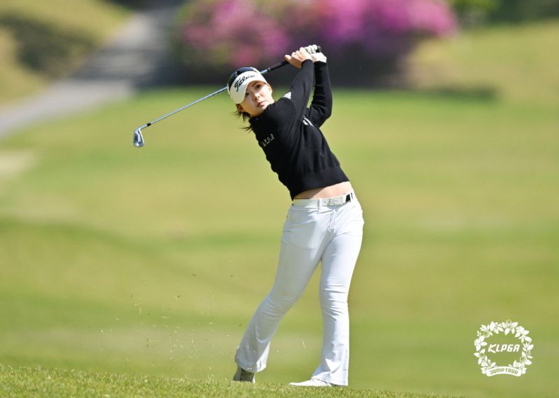 이다빈B, 점프투어 4차전서 시즌 2승 달성 [KLPGA] : zum 뉴스
