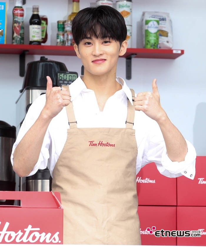 [ET포토] NCT 마크, '밝은 에너지 발산' : ZUM 뉴스