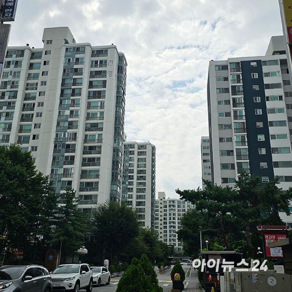 "험난한 1기신도시 정비"…'단지수' 기준 논란 점화 [현장] : zum 뉴스