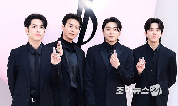 JYP, 데이식스 자카르카 공연 논란 사과 "무거운 마음, 책임 통감"(전문) : ZUM 뉴스