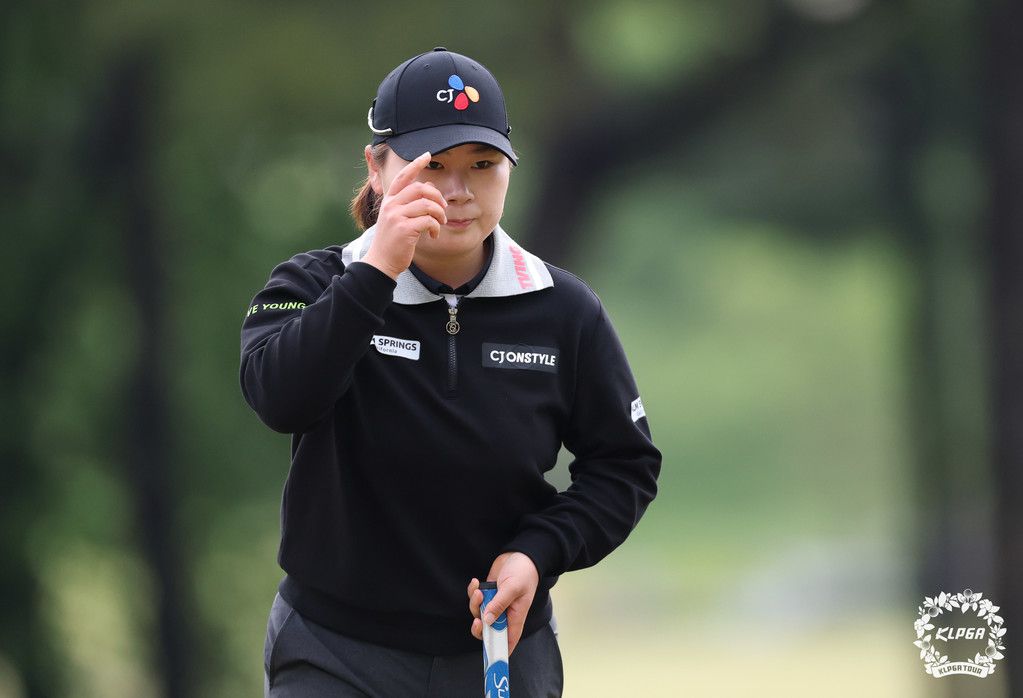 [KLPGA 챔피언십] 홍정민, 3R '데일리 베스트' 단독 선두 : zum 뉴스