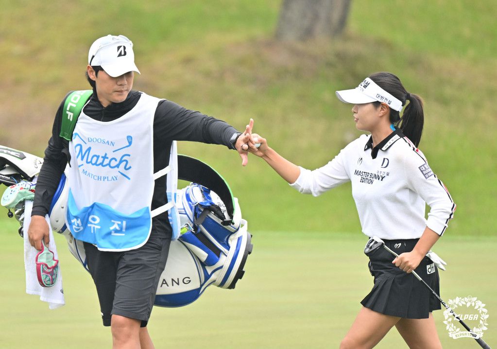 [KLPGA] 성유진, 두산매치플레이 첫 승…2년 만의 정상 탈환 첫 걸음 : ZUM 뉴스