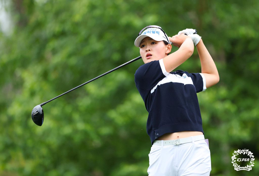[KLPGA] 최예본·이승연·고지우·최민경·서어진, 맥콜-모나용평 오픈 1R '8언더파' 공동 선두 : zum 뉴스