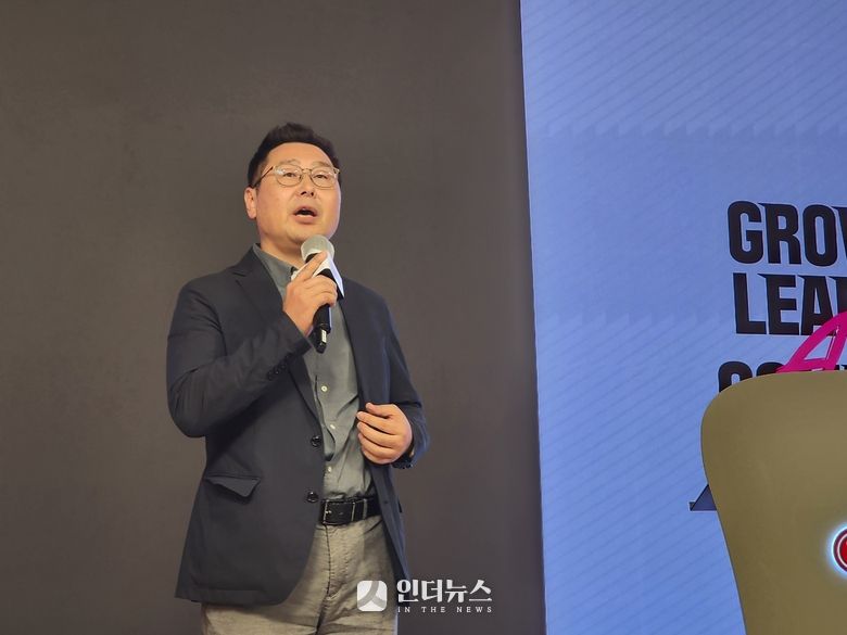 [인더필드] ‘챗봇 S등급’ LG유플 “AICC 앞세워 B2B 개선…올 매출 목표 350억” : ZUM 뉴스