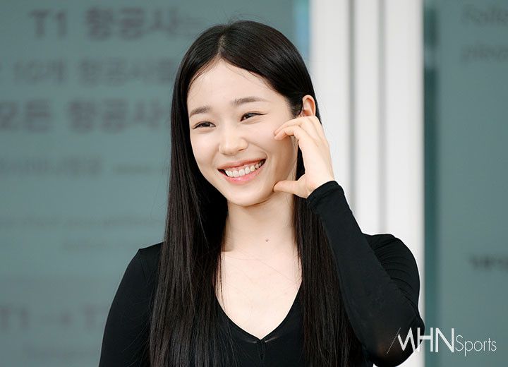 [mhn포토] 노윤서 '모닝 스마일' : ZUM 뉴스