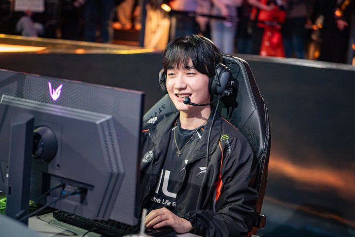 '쵸비-시우-제카 맹활약' 2025 LCK, 젠지 무패 선두 속 삼강 체제 형성 : zum 뉴스