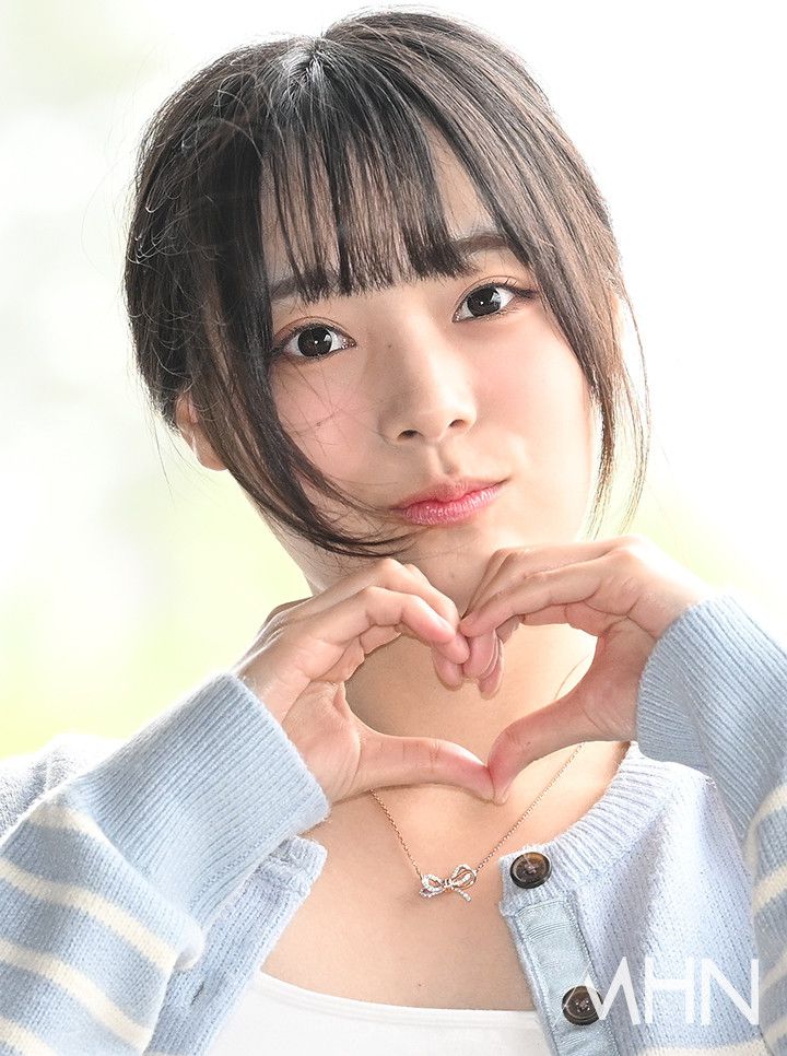 [포토] QWER 시연 '달콤 하트' : ZUM 뉴스