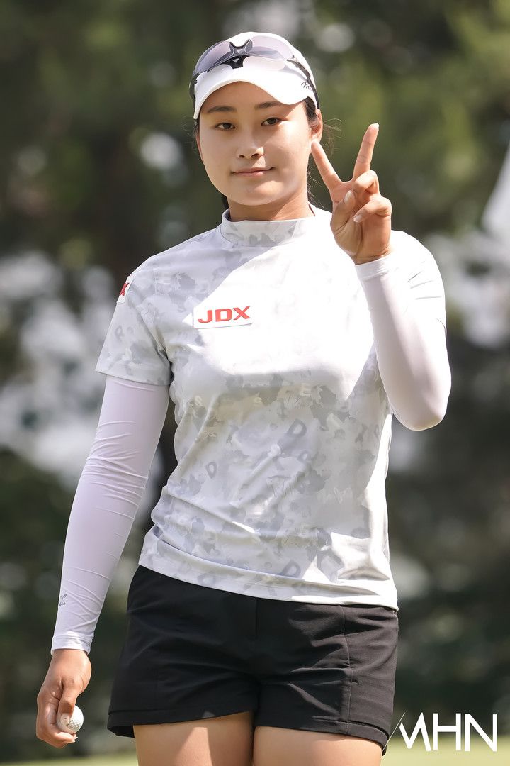 [mhn포토] 전승희, 브이로 마무리 : ZUM 뉴스