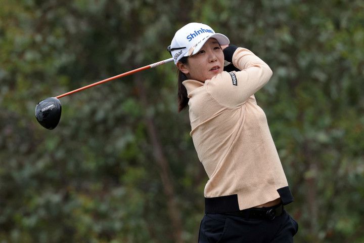 '섬 출신 듀오'의 반란… LPGA 팀 대회서 임진희·이소미 선전 : zum 뉴스