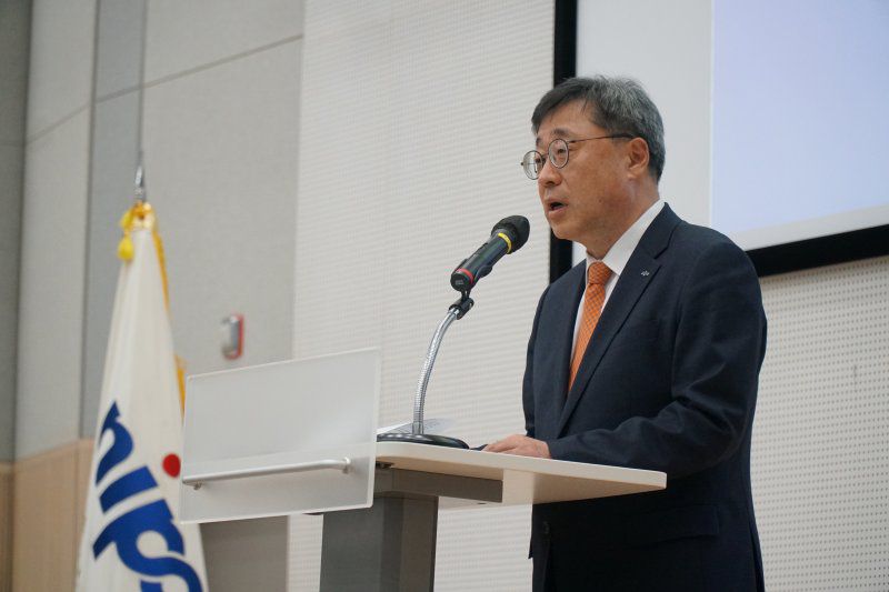 “AI 세계 3강 도약에 앞장”...박윤규 6대 NIPA원장 취임 : zum 뉴스