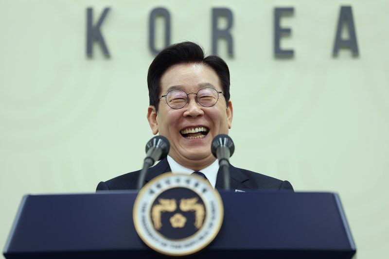 李대통령 "싸울 필요 없는 상황이 상책… 북미대화 길 열겠다" [경주 APEC] : zum 뉴스