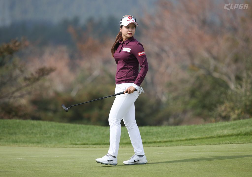 LPGA Q 시리즈 대한민국 선수만 2명 ‘톱10’ … 1~13위까지 12개국 출신 : zum 뉴스