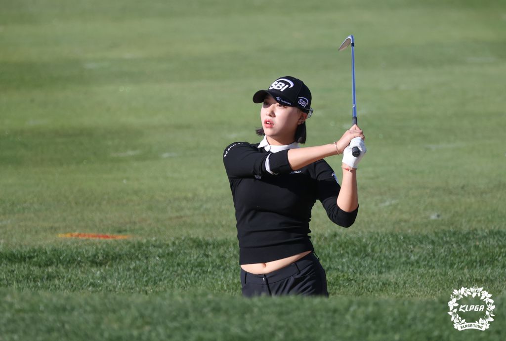 윤이나 빠져도 ‘장타 톱10’에 4명 ··· KLPGA 달구는 ‘루키 장타자들’ [오태식의 골프이야기] : zum 뉴스