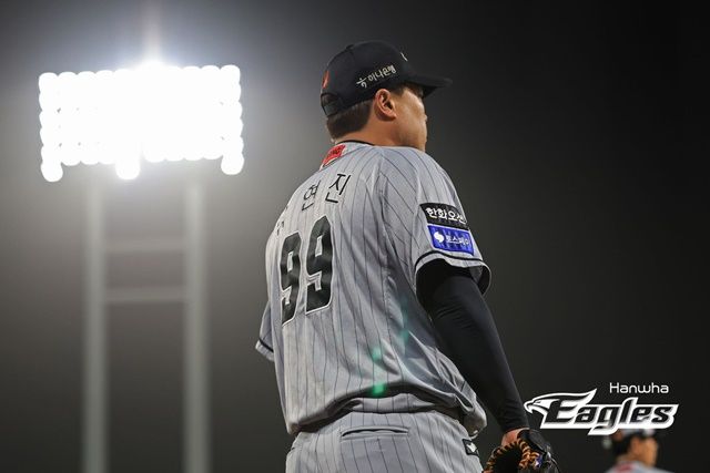 홈 개막전서 격돌했던 KT와 재회하는 코리안 몬스터, KBO 통산 100승 달성하며 ‘패패패’ 한화 구할까 : zum 뉴스