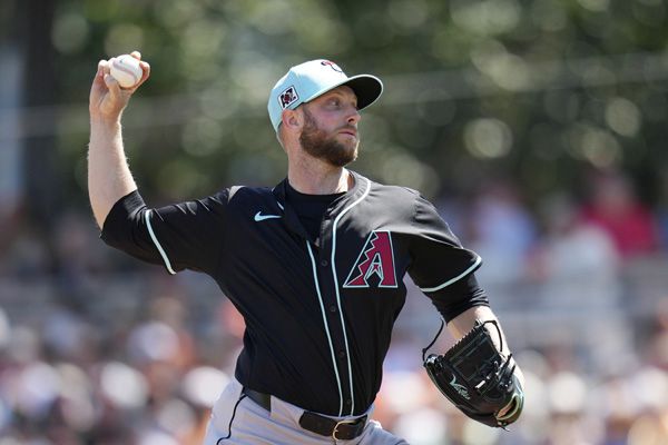 “정후, 건강한 몸으로 나와 붙어보자” KBO 동문 메릴 켈리가 전한 말 [MK인터뷰] : zum 뉴스