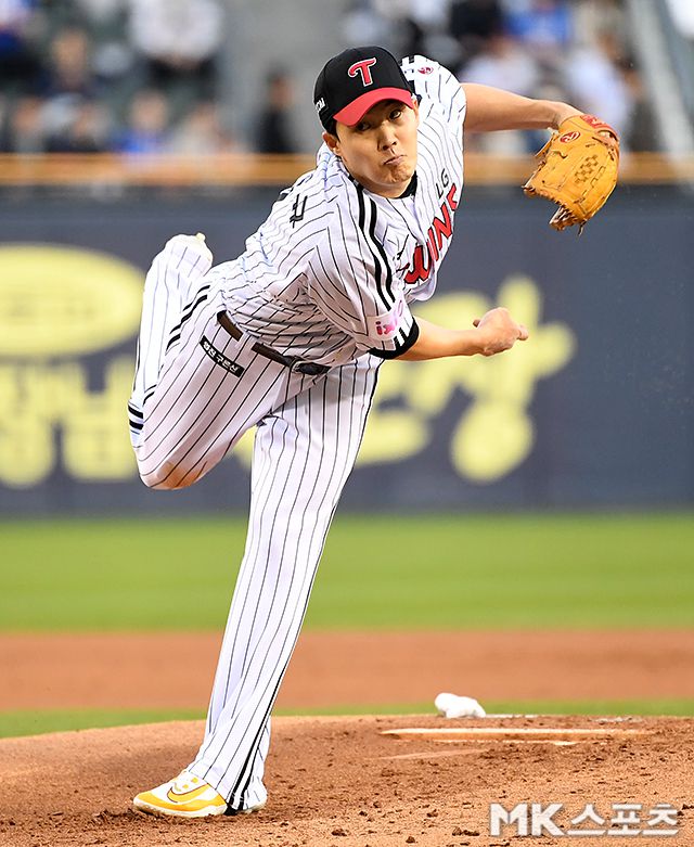 ‘마침내 패패패패패 끊었다!’…‘임찬규·김강률 쾌투+문보경 2타점’ LG, SSG 꺾고 5연패 탈출＆단독 1위 수성 [MK잠실] : zum 뉴스