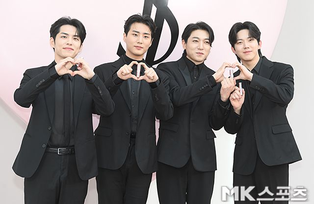 JYP, 데이식스 자카르타 공연 논란에 “무거운 마음...책임 통감” 사과 (공식) [전문] : zum 뉴스