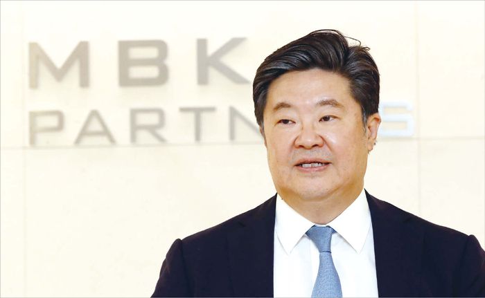 ‘MBK 사태’에 비쳐진 사모펀드의 두 얼굴 : zum 뉴스