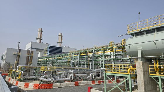 석유부터 천연가스, 수소까지...세계 최초 LNG·LPG 복합발전소 가보니 [르포] : zum 뉴스