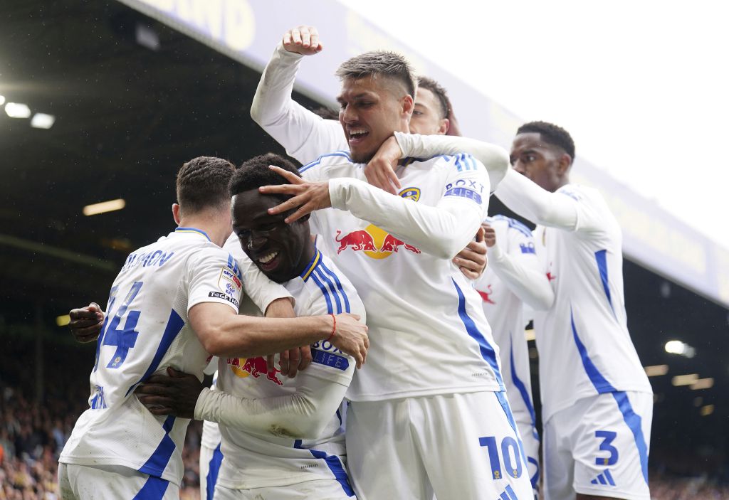 '리즈 시절 되찾았다' 리즈 유나이티드, EPL 복귀 : zum 뉴스