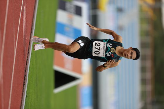 32년 만에 1500m 한국신 이재웅 "한국 중장거리 죽지 않았다" : zum 뉴스