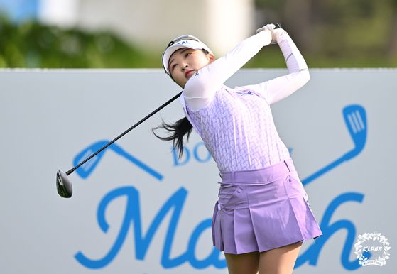 KLPGA ‘원탑’ 이예원, 맥콜·모나 용평 오픈서 4승 도전 : zum 뉴스